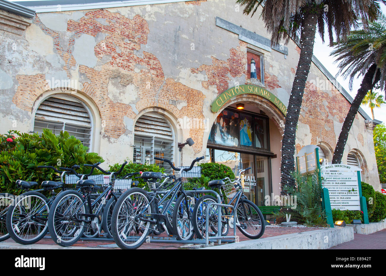 Market mall hi-res stock photography and images - Alamy