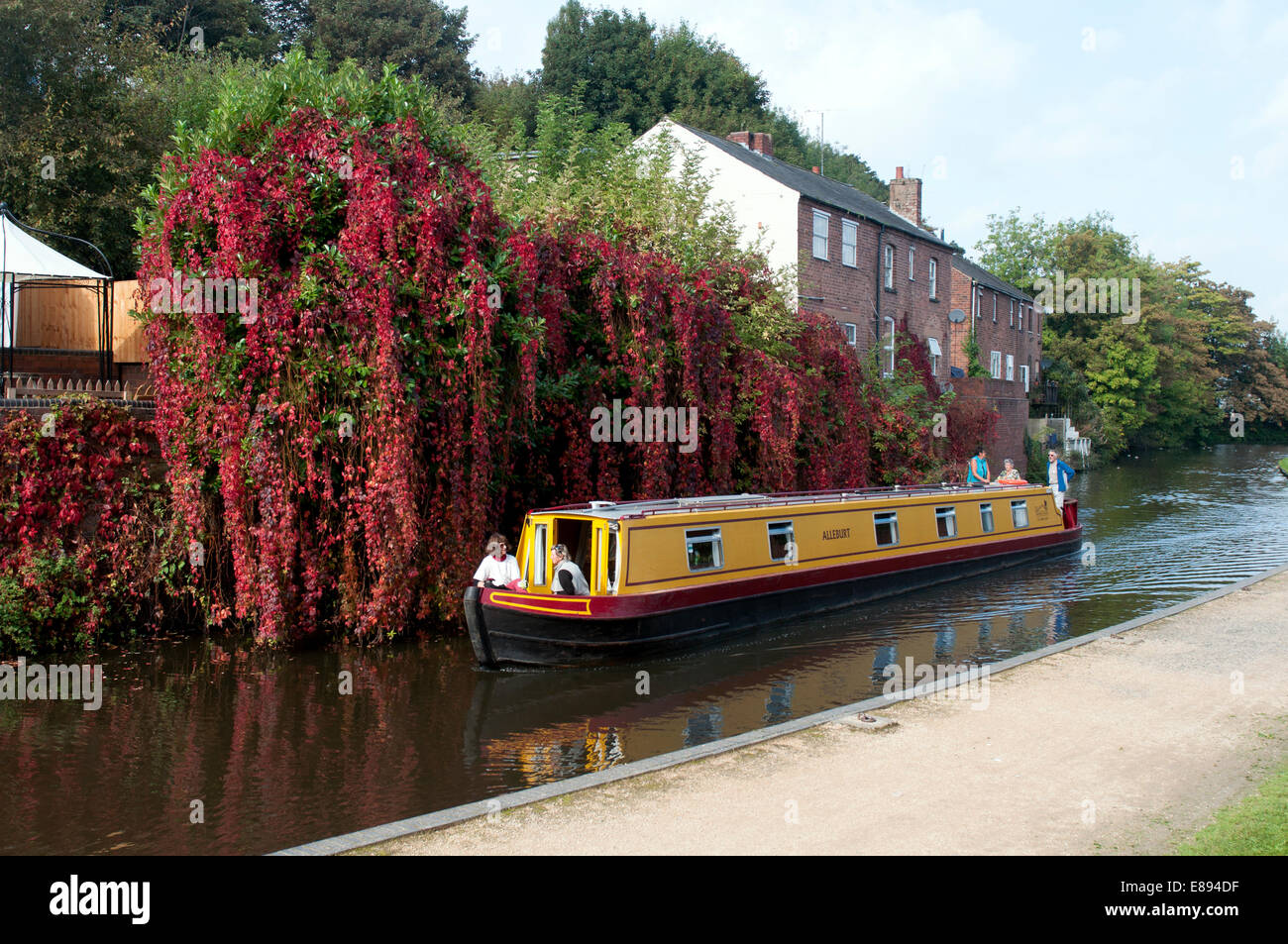 Kidderminster canal hi-res stock photography and images - Alamy