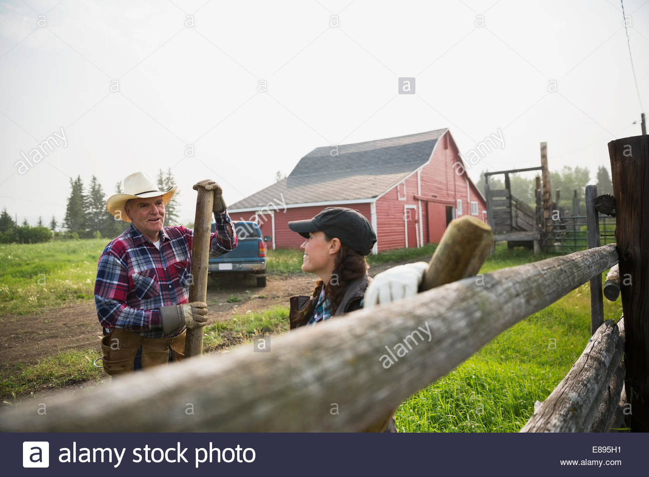 Talking posts hi-res stock photography and images - Alamy
