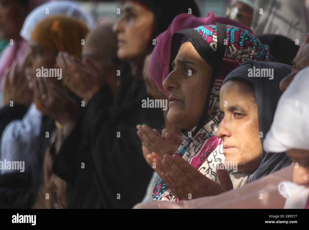 Shah e hamdan mosque hi-res stock photography and images - Alamy