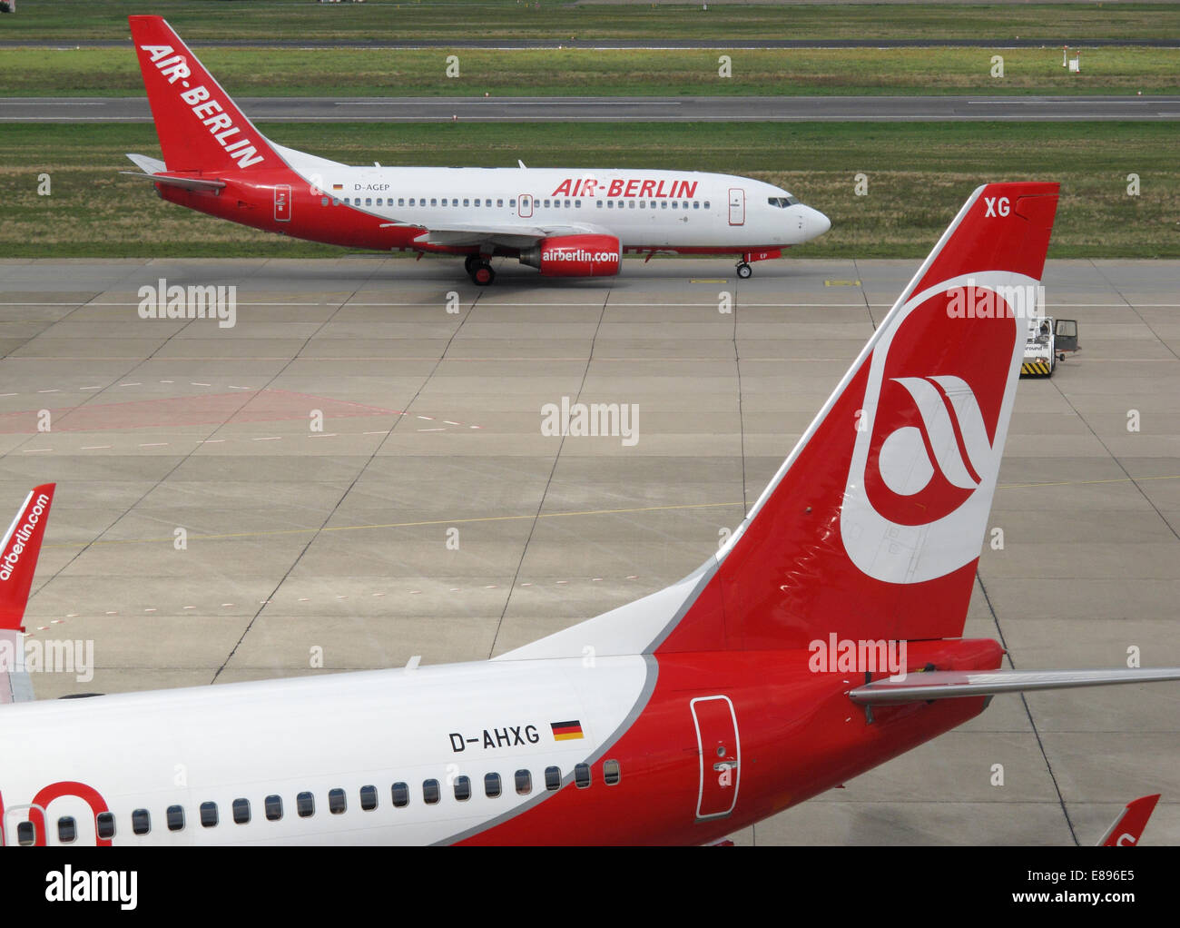 Chartered aircraft hi-res stock photography and images - Alamy