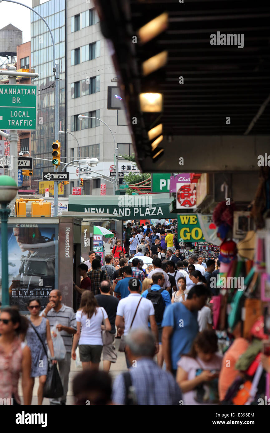 Shopping in the usa hi-res stock photography and images - Alamy