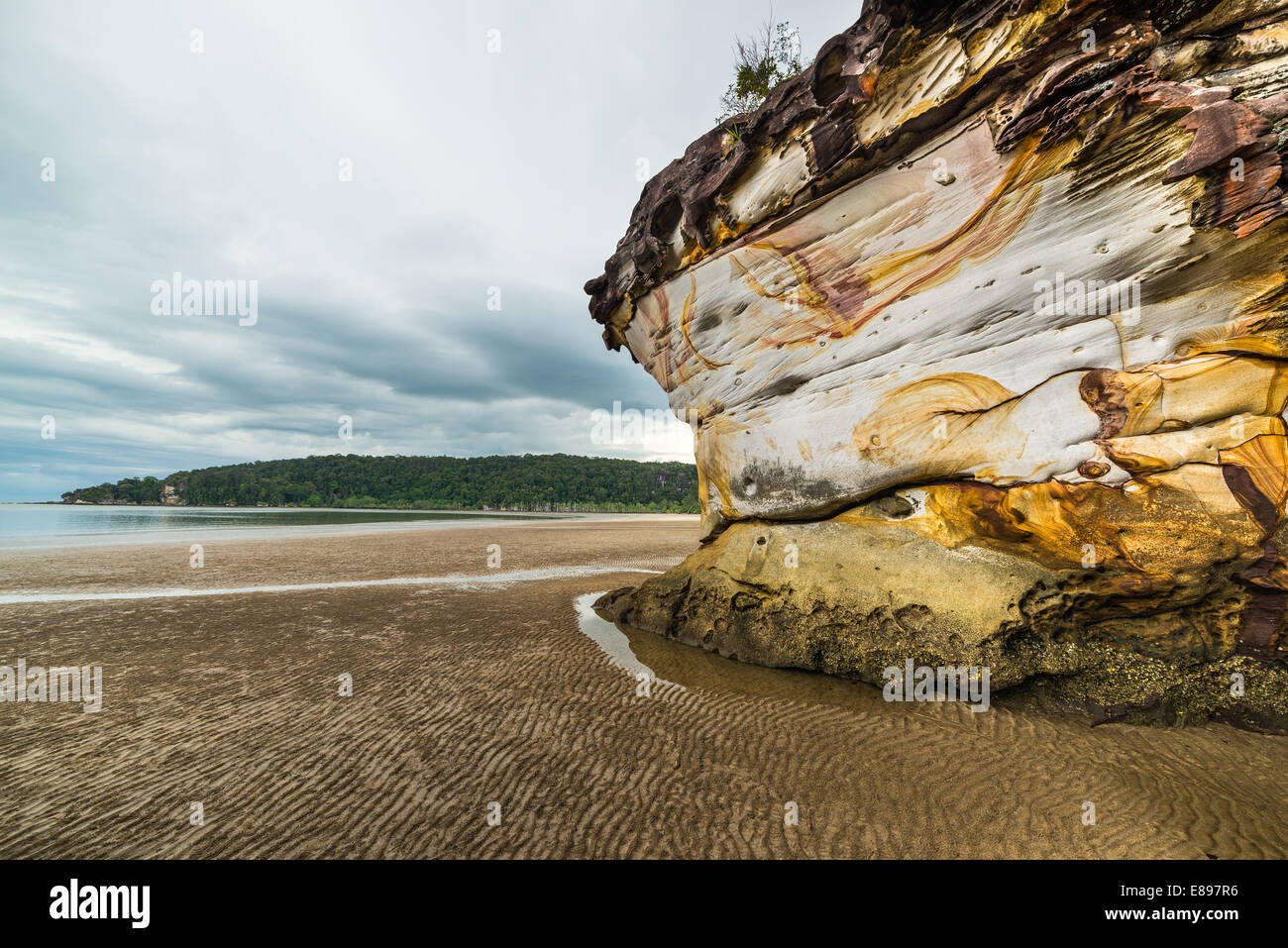 Layered sandstone formation hi-res stock photography and images - Alamy