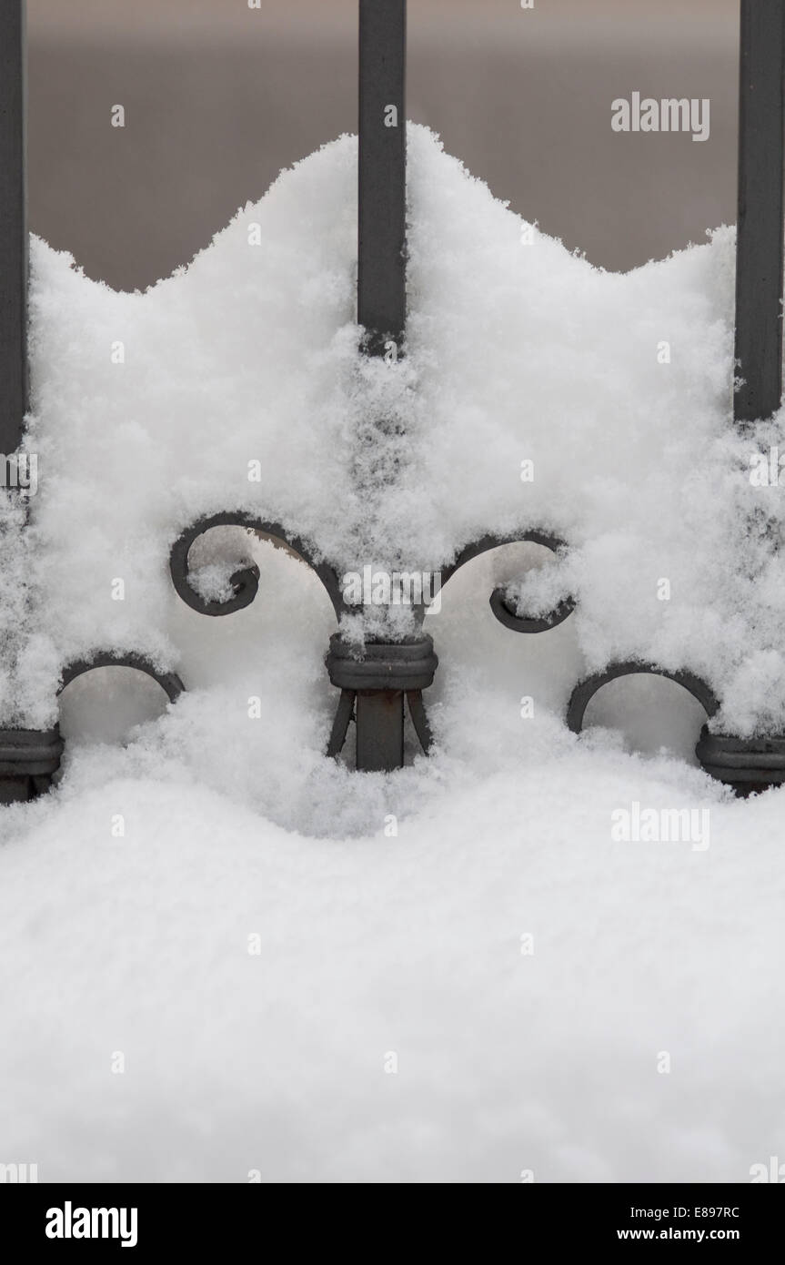 Heavy iron gate hi-res stock photography and images - Alamy