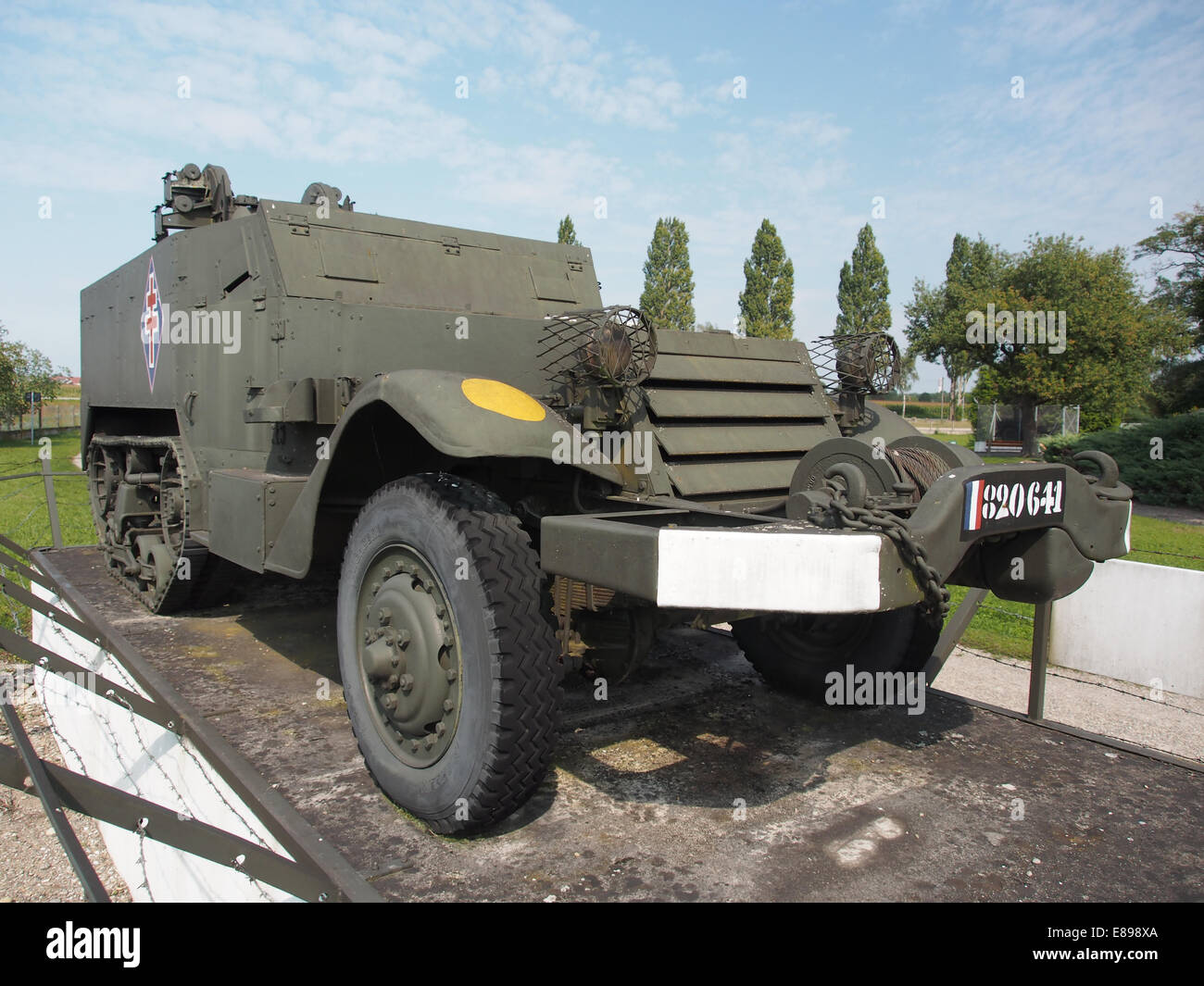 White halftrack hi-res stock photography and images - Alamy