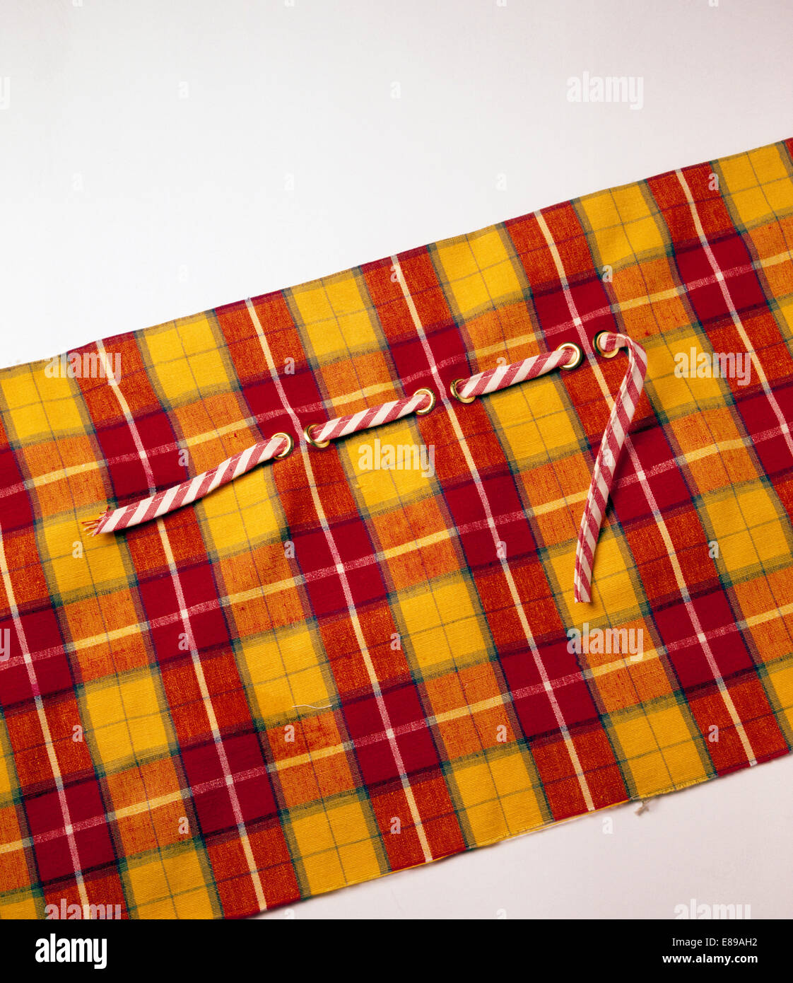 Fabric drape hi-res stock photography and images - Alamy