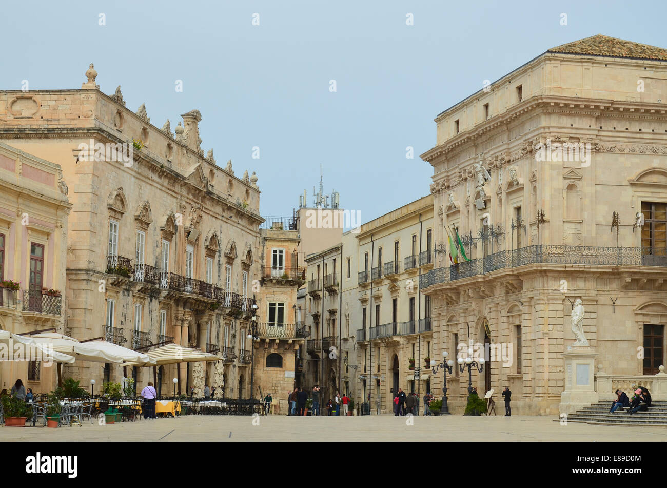 Central baroque square in the ancient Syracuse Stock Photo - Alamy