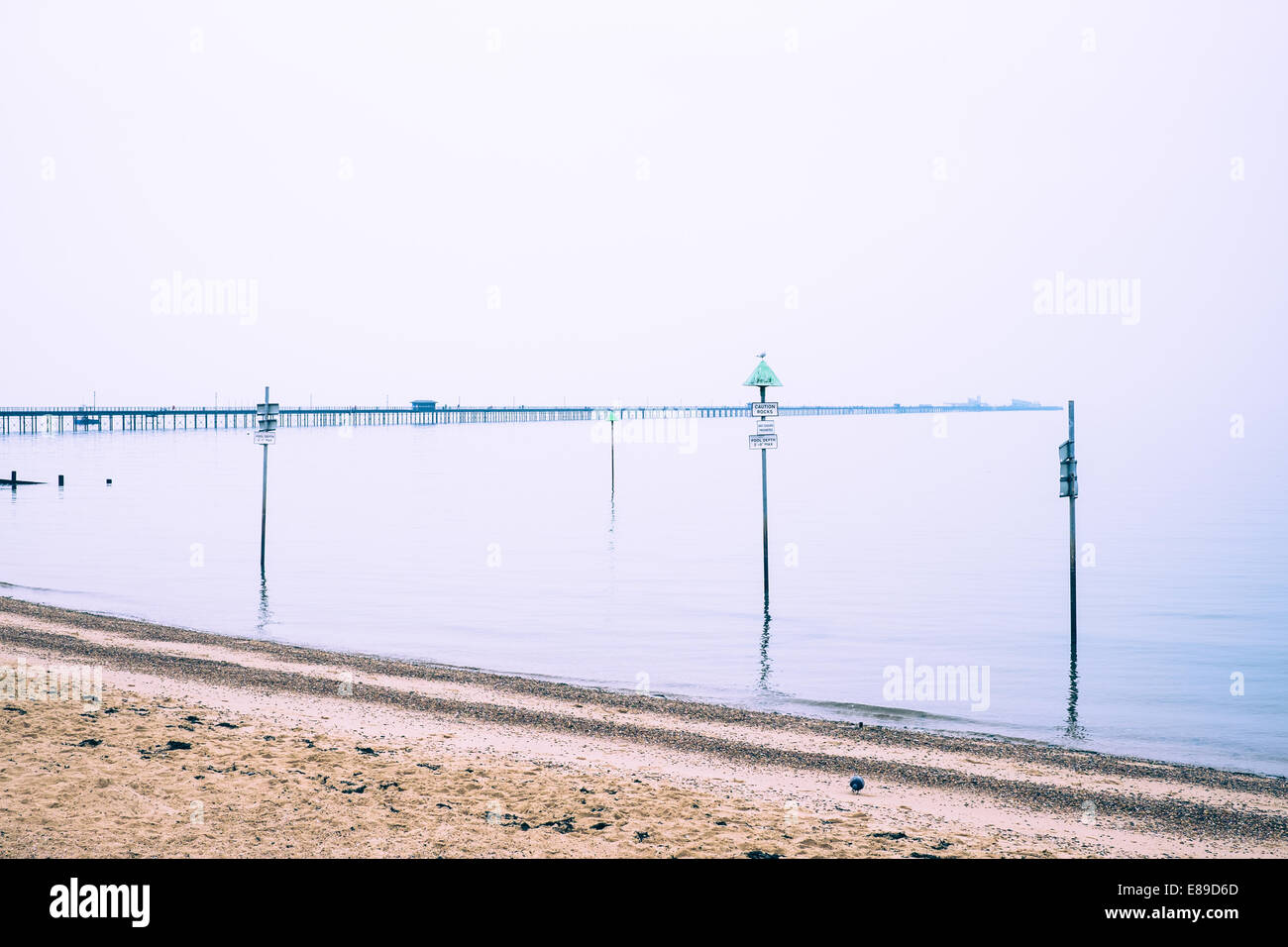 Southend beach hi-res stock photography and images - Alamy
