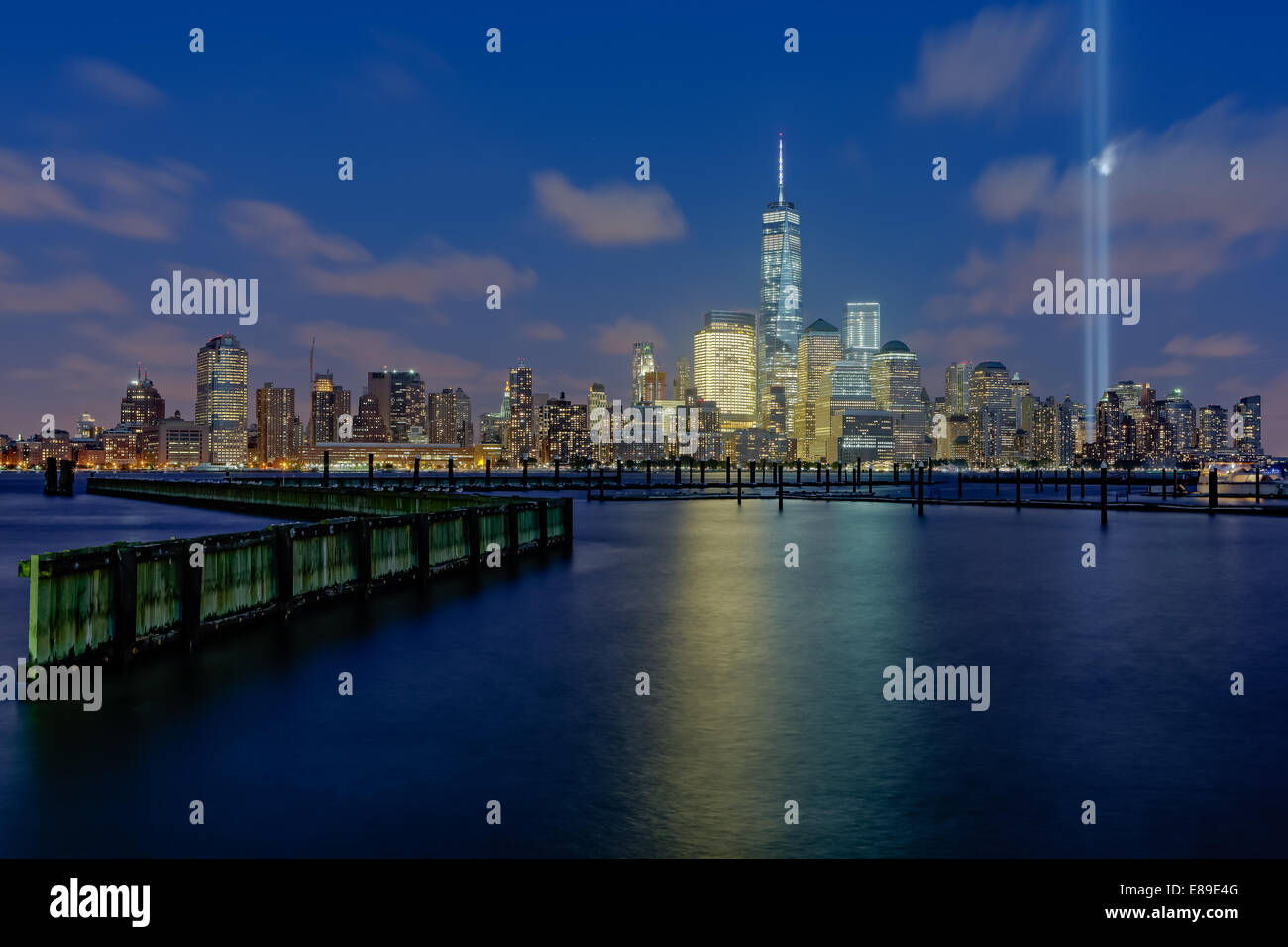 WTC Tribute In Lights NYC - On the 13th anniversary, the lower ...