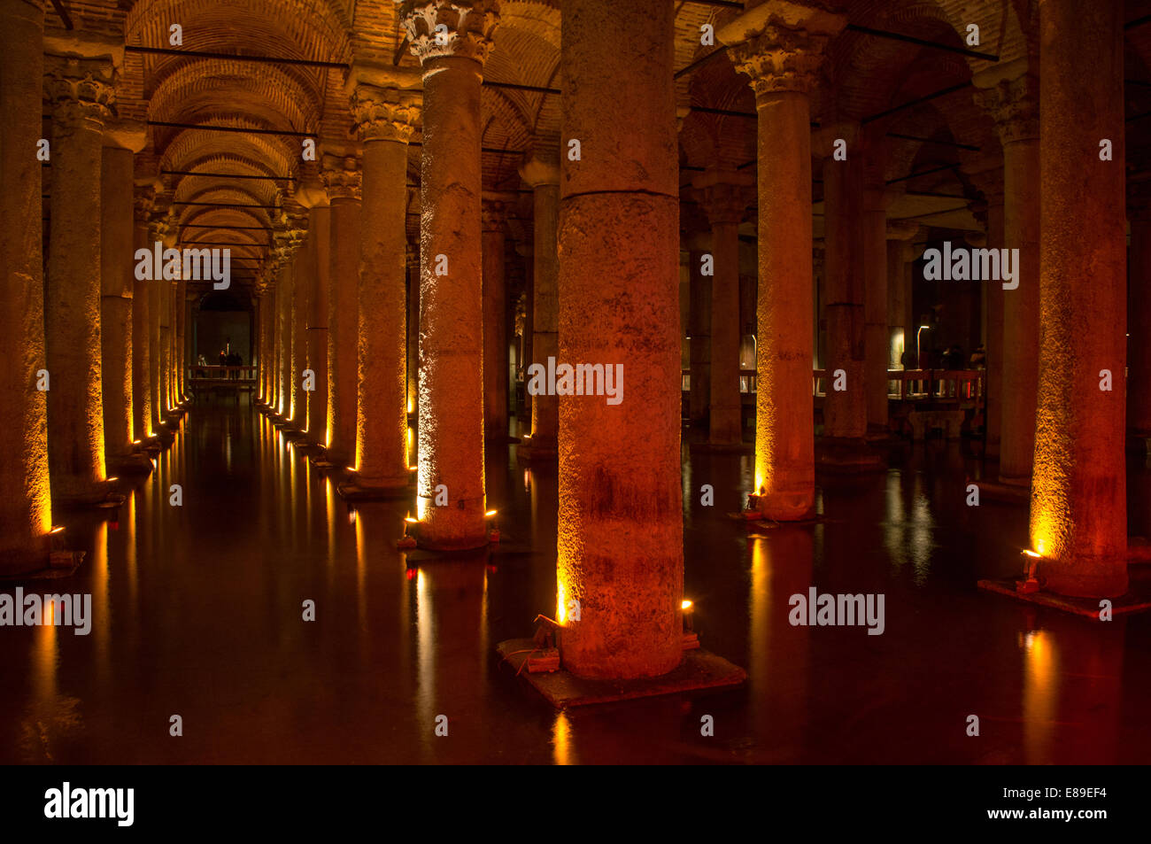Underground Basilica Cistern (Yerebatan Sarnici) in Istanbul, Turkey ...