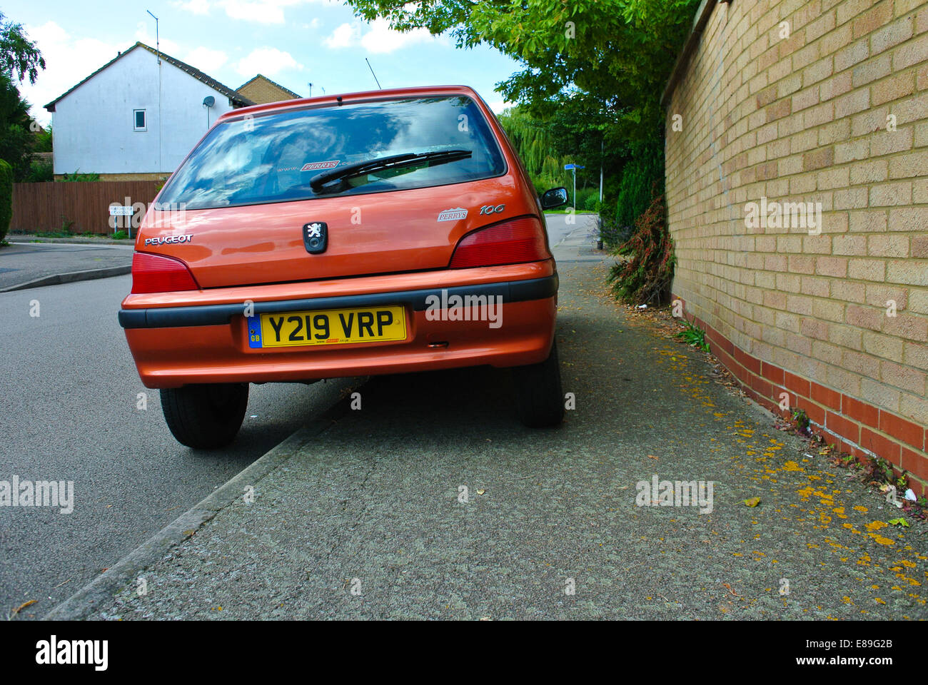 Bad parking hi-res stock photography and images - Alamy
