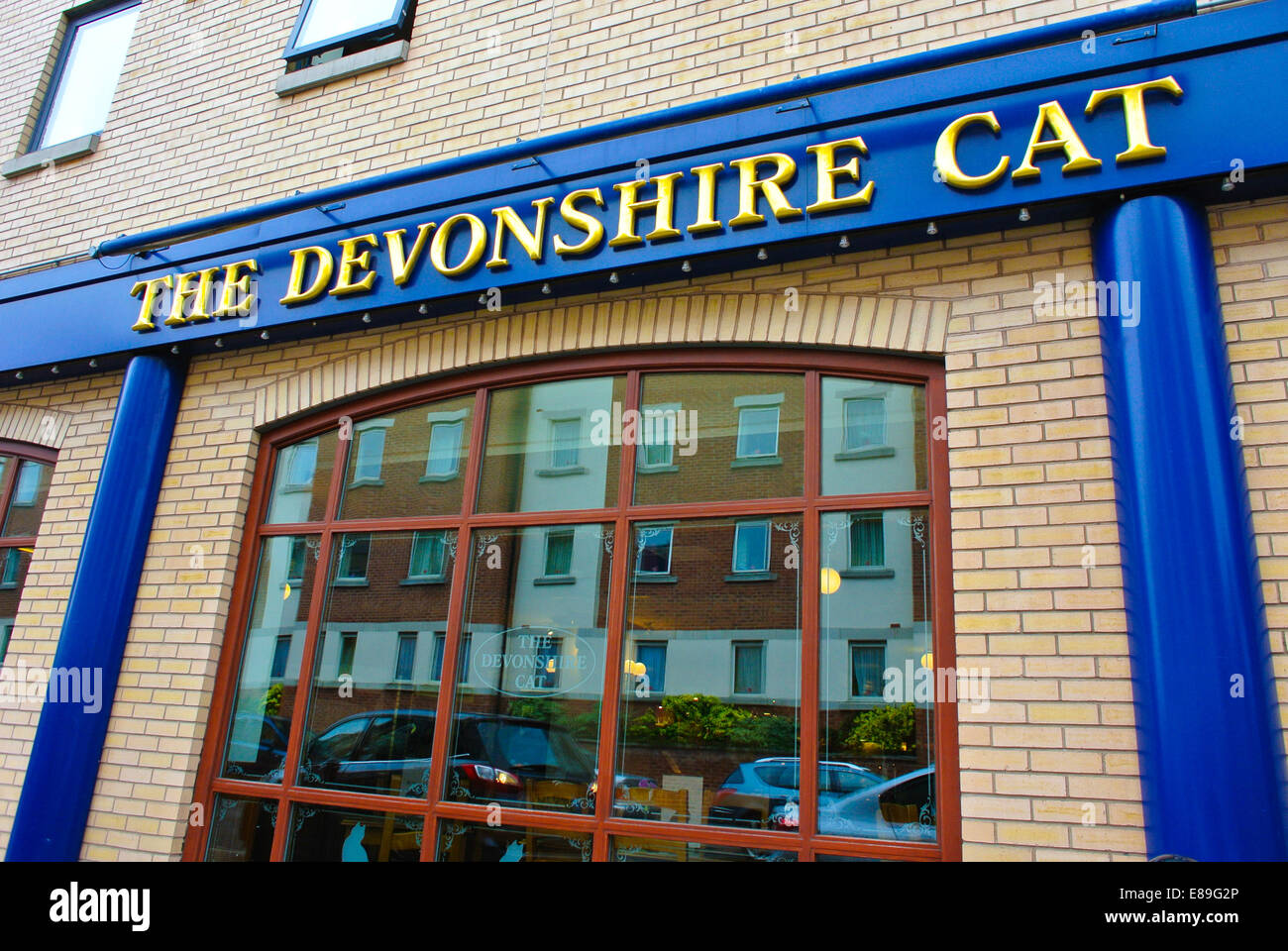 The Devonshire Cat students pub Sheffield Stock Photo - Alamy