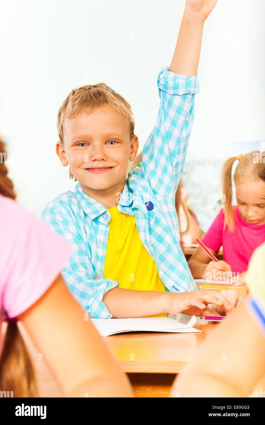 Child raise hand school hi-res stock photography and images - Alamy