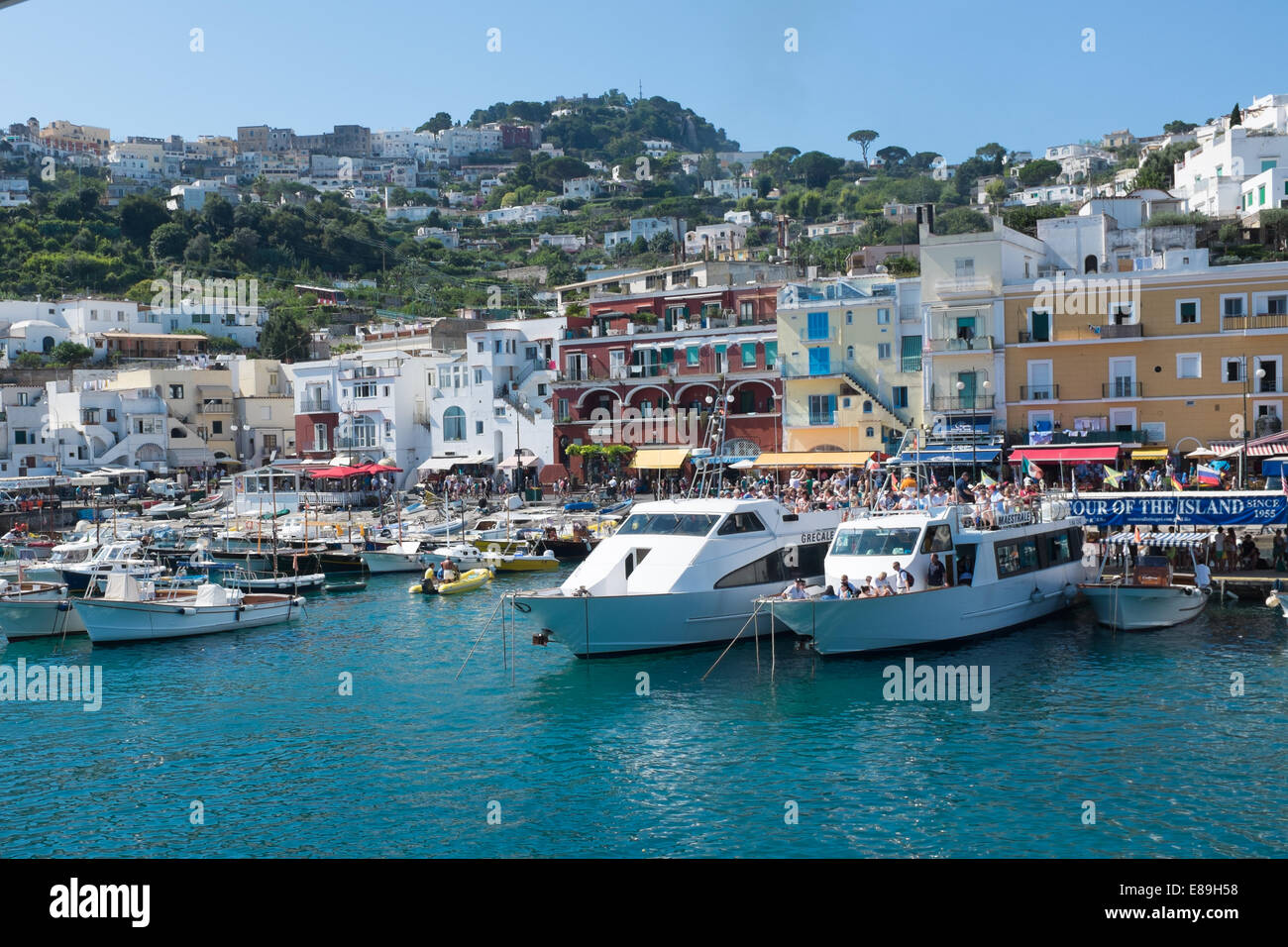 Harbour of the Italian Island of Capri Stock Photo - Alamy