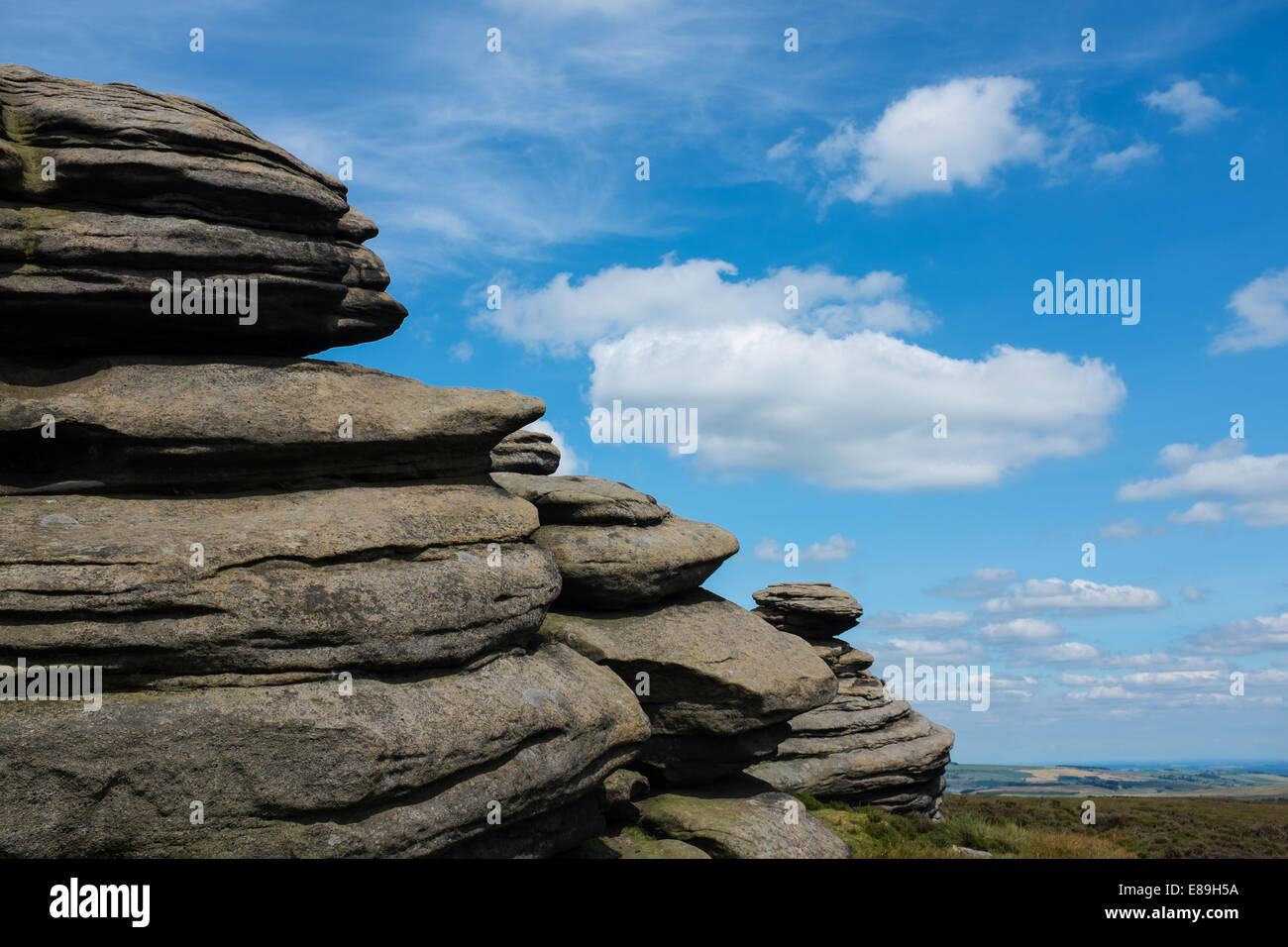 Wheel Stones rock formation on Derwent Edge in the Derbyshire Peak ...