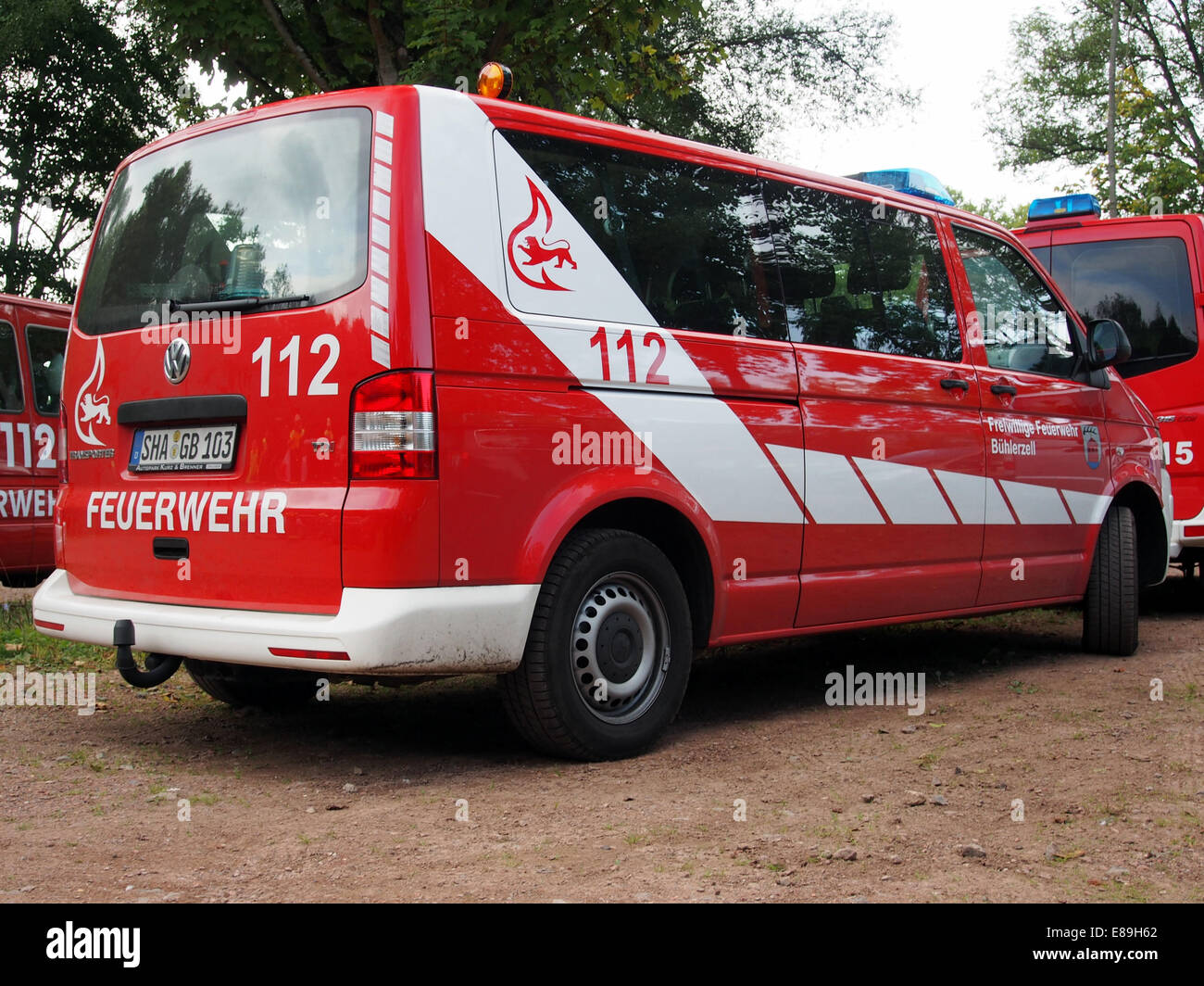 A Volkswagen Transporter TDI fire engine used by the Freiwillige ...