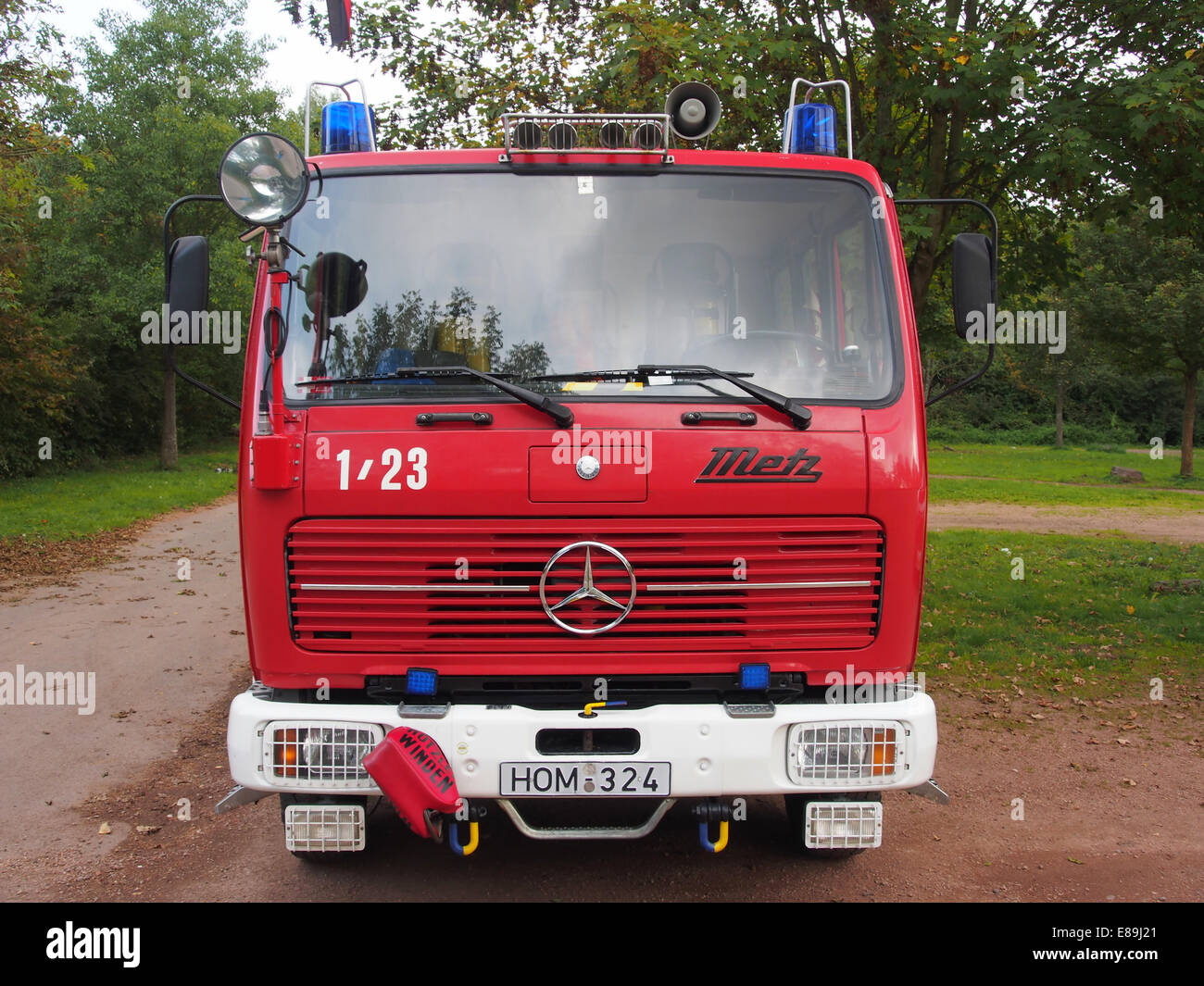 The Mercedes 1222 Metz is a fire engine used by Feuerwehr Bexbach, Lbz ...