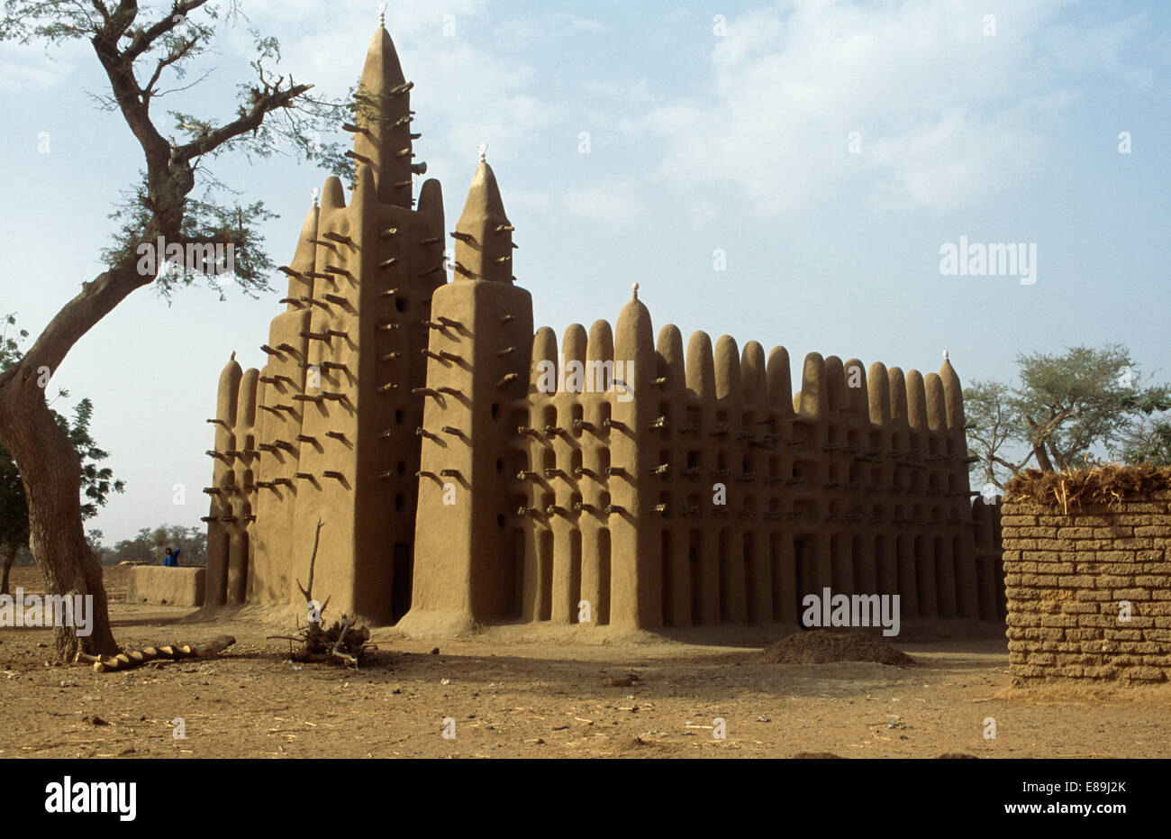 Sudanic style mosque in Kani Kombole village, Dogon country, Mali Stock ...