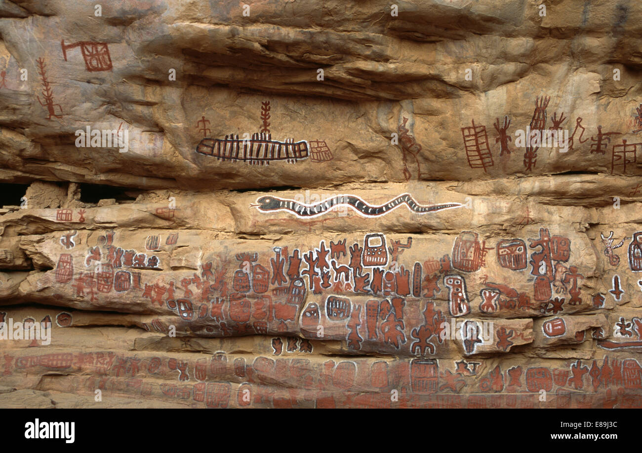 Rock art at circumcision site in Songo village in Dogon Country, Mali ...