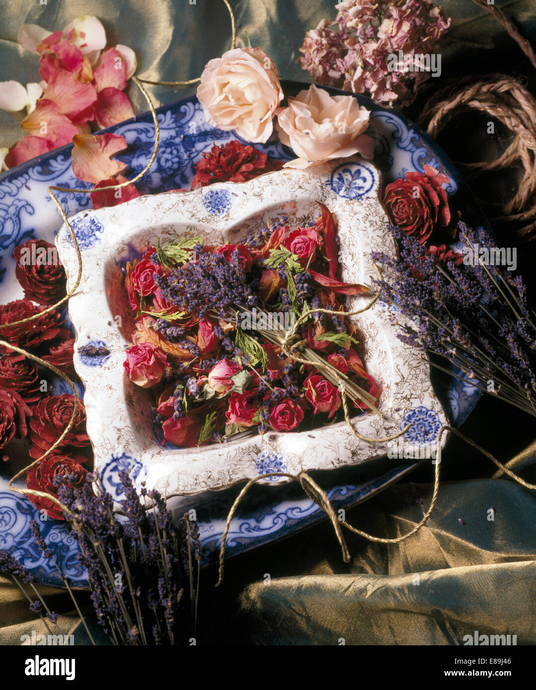 Rose potpourri hi-res stock photography and images - Alamy
