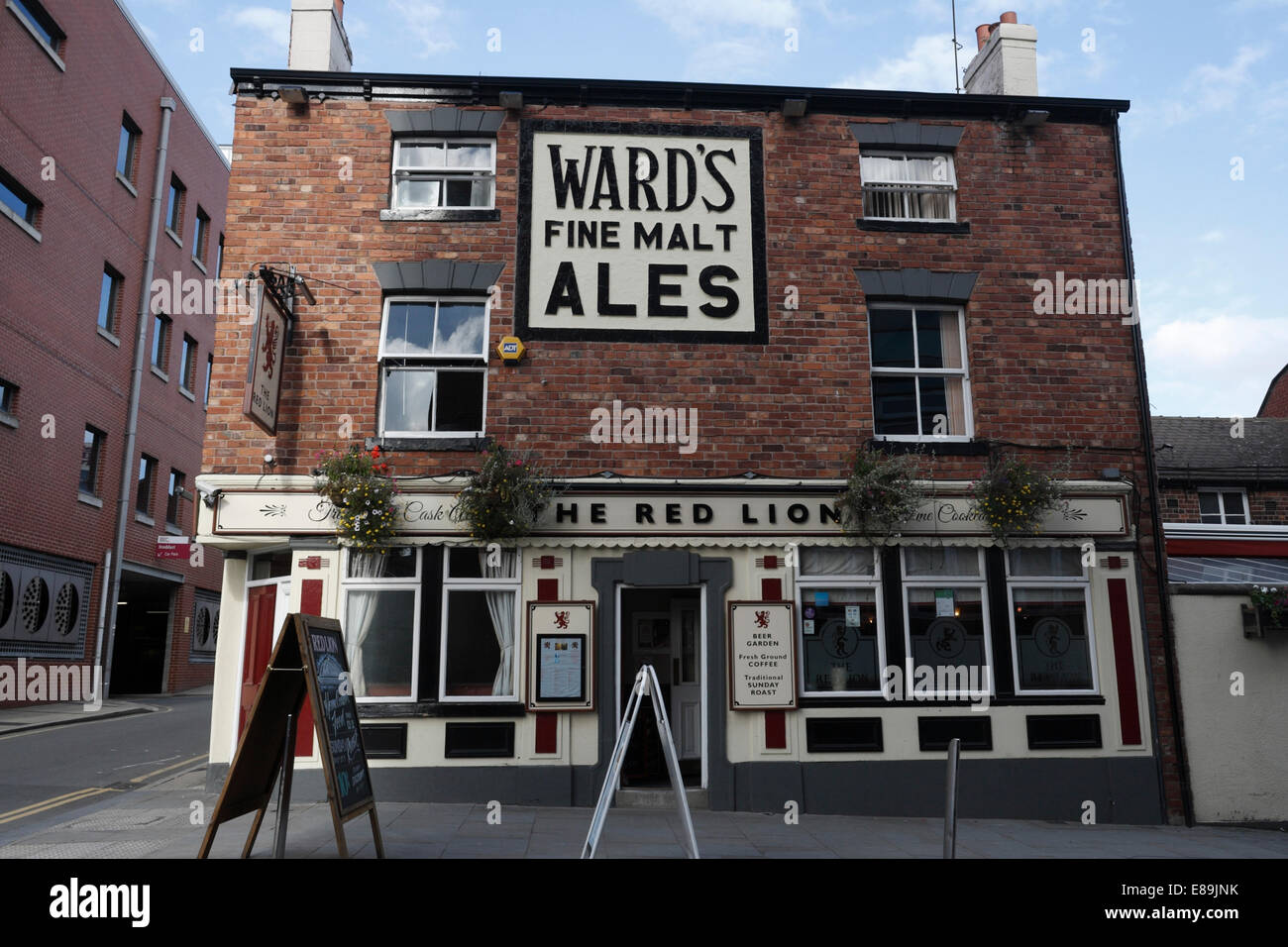 The Red Lion pub on Charles Street, Sheffield city centre, England UK ...