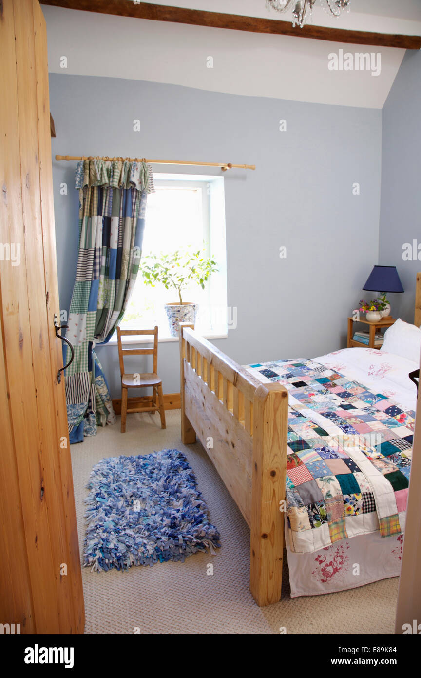 Rag quilt hi-res stock photography and images - Alamy