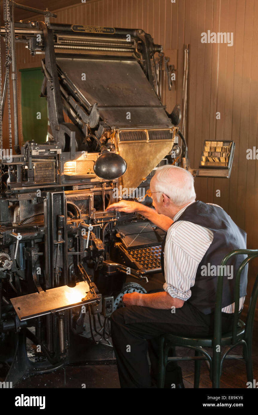 American newspaper typesetter hi-res stock photography and images - Alamy
