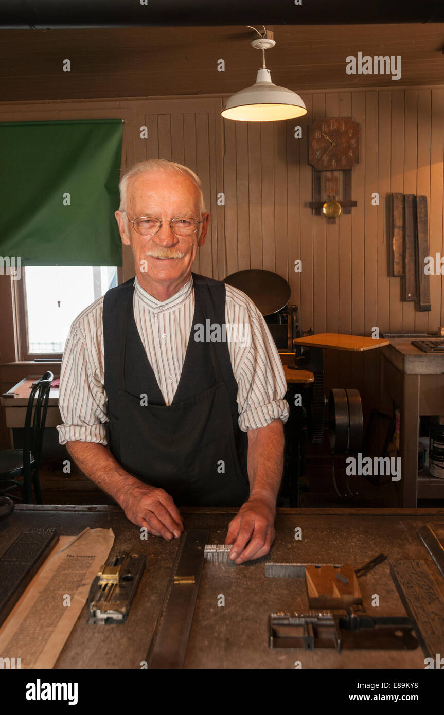 American newspaper typesetter hi-res stock photography and images - Alamy