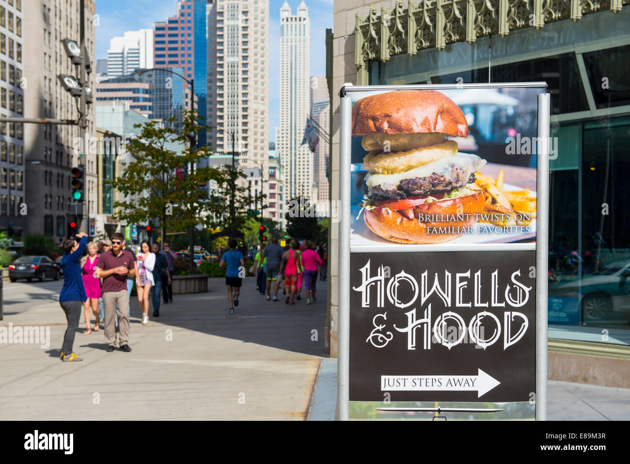 Magnificent Mile, Michigan Avenue, Downtown Chicago Stock Photo - Alamy