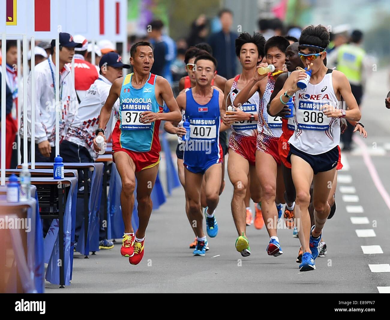Incheon, South Korea. 3rd Oct, 2014. Athletes compete during the men's ...