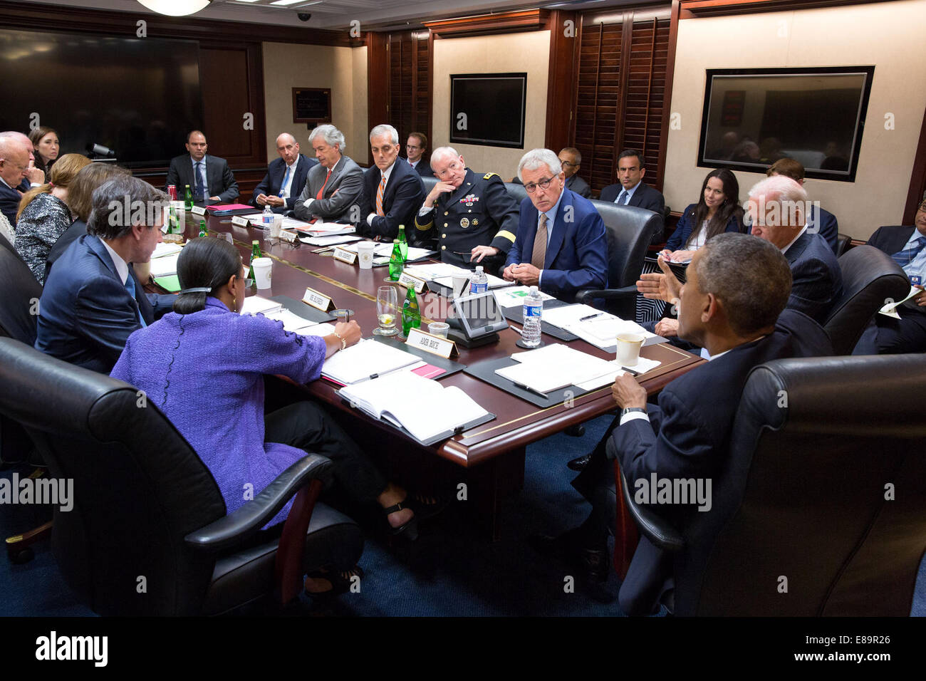 President Barack Obama and Vice President Joe Biden meet with members ...