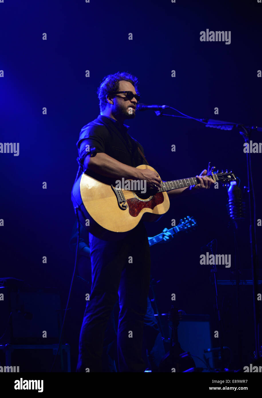 Virginia Beach, Virginia, USA. 1st Oct, 2014. Singer songwriter AMOS ...