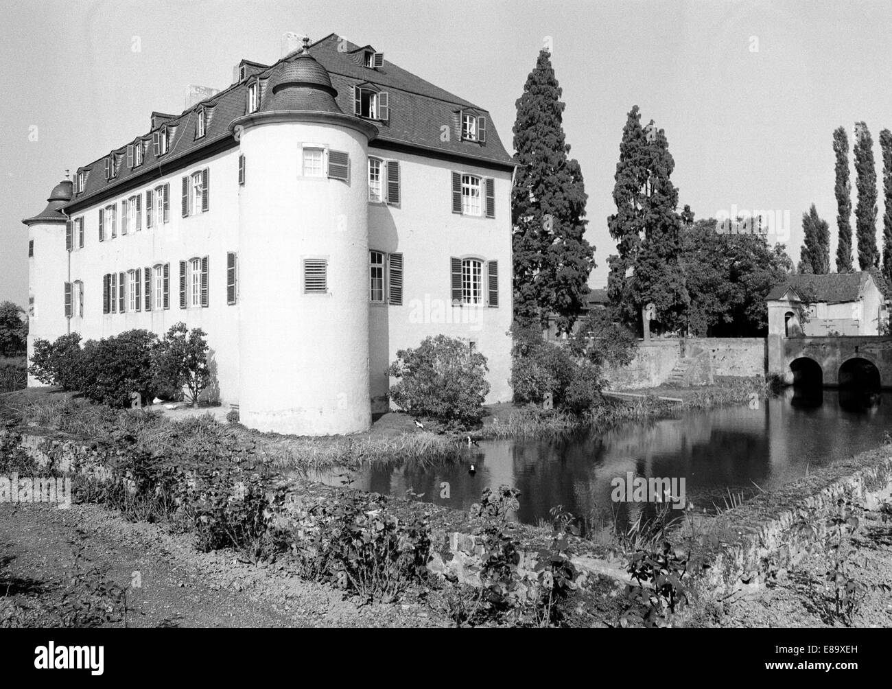 Achtziger Jahre, Wasserburg Lueftelberg in Meckenheim, Naturpark ...