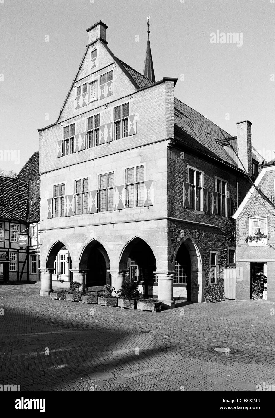 Achtziger Jahre, Altes Rathaus mit Arkadengang in Werne, Ruhrgebiet ...