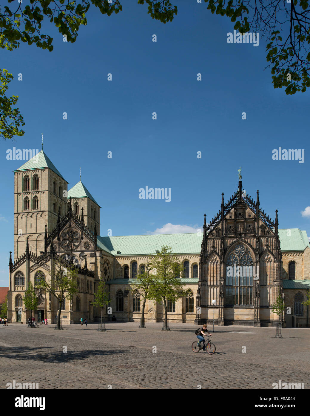 Munster square hi-res stock photography and images - Alamy