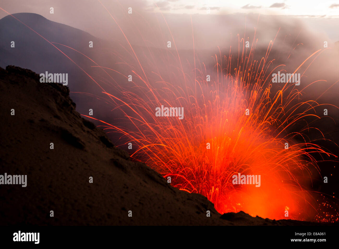 Eruption of Mount Yasur volcano, Tanna Island, Vanuatu Stock Photo - Alamy