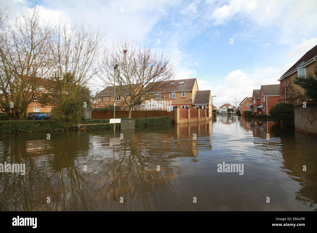 Staines in surrey hi-res stock photography and images - Alamy