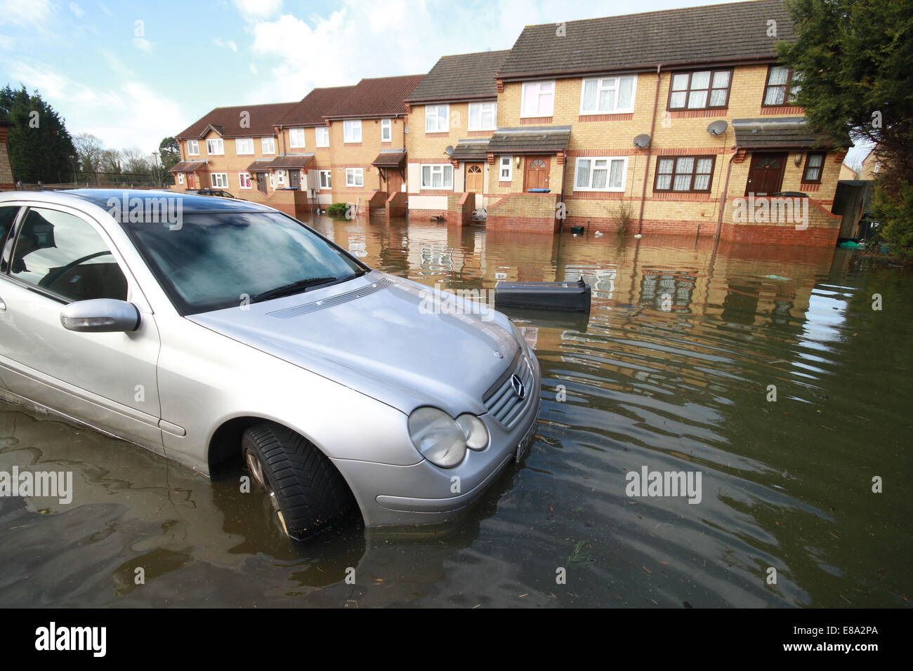 Sand Bags Flood Flooding Thames High Resolution Stock Photography and ...