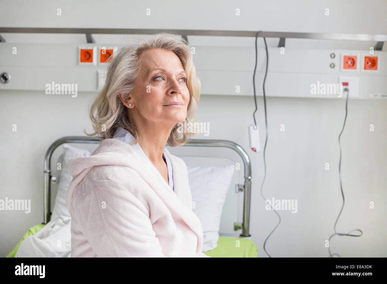 Patient hospital bed sitting up hi-res stock photography and images - Alamy