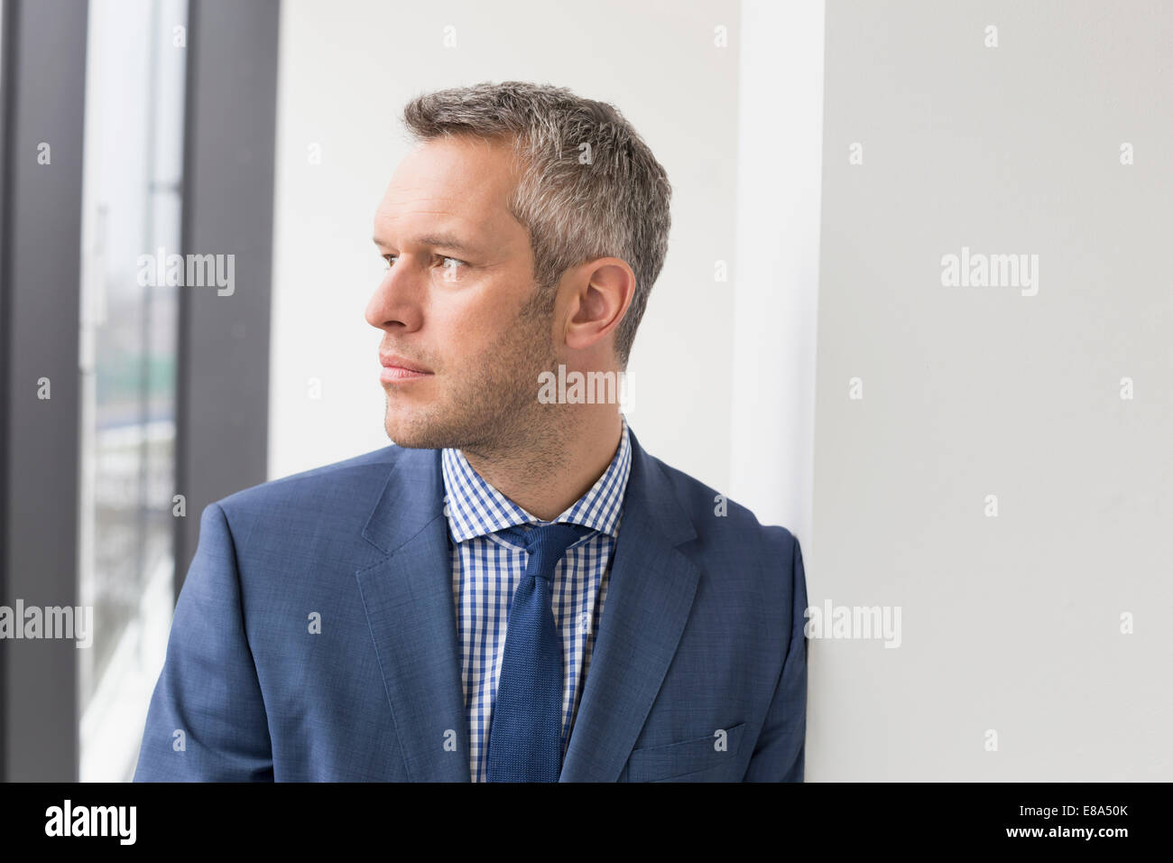 businessman looking away Stock Photo - Alamy