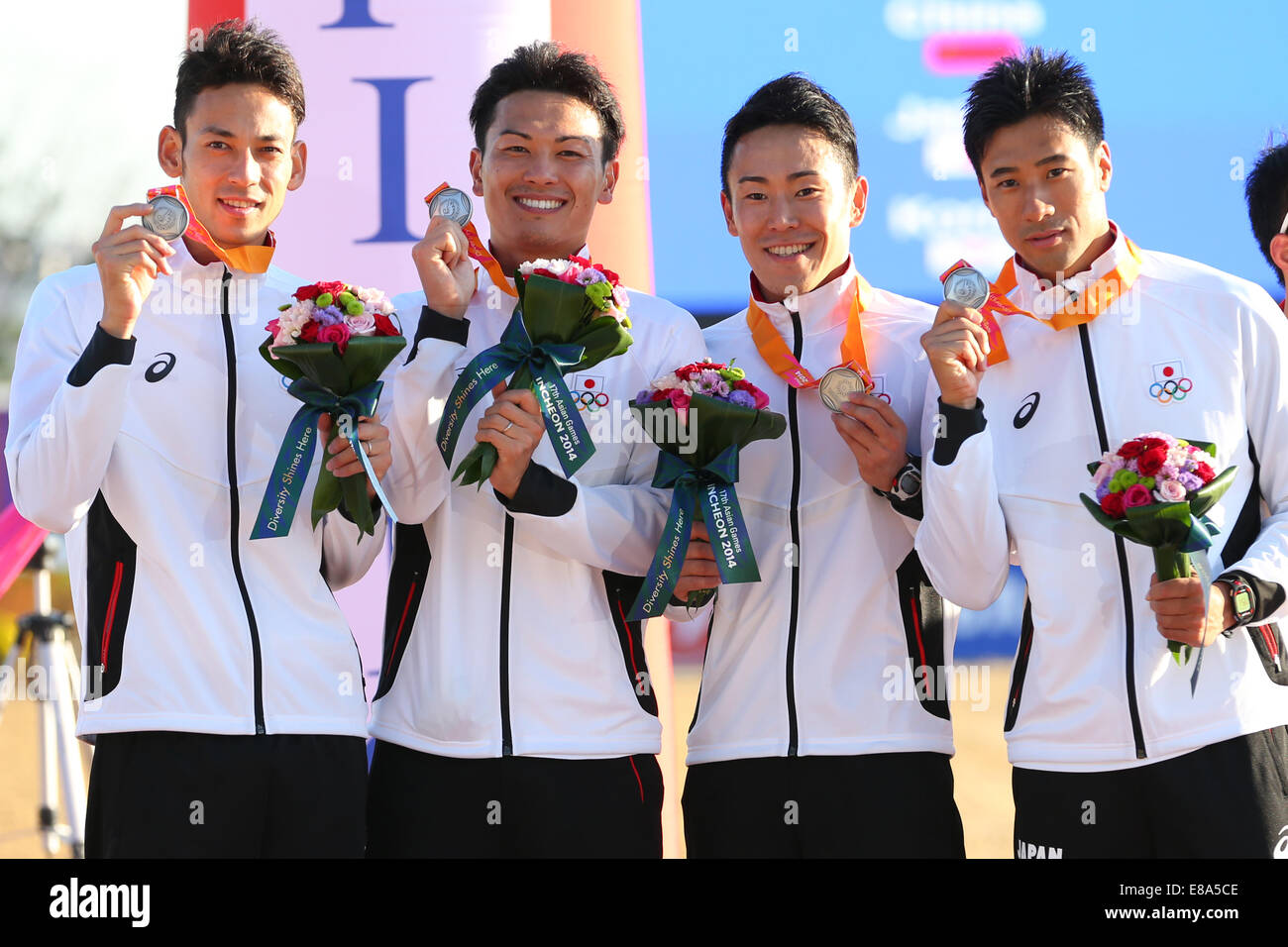 Incheon, South Korea. 3rd Oct, 2014. (L-R) Tomoya Miguchi (JPN), Shohei Iwamoto (JPN), Shinya ...