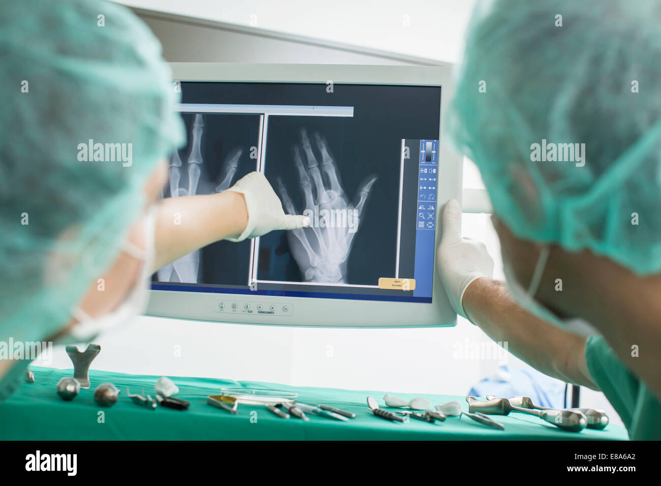 Doctors preparing operation Stock Photo - Alamy