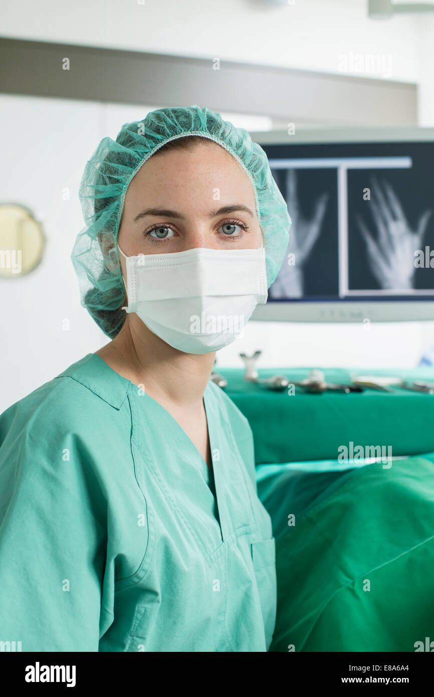 Female surgeon in hospital Stock Photo - Alamy