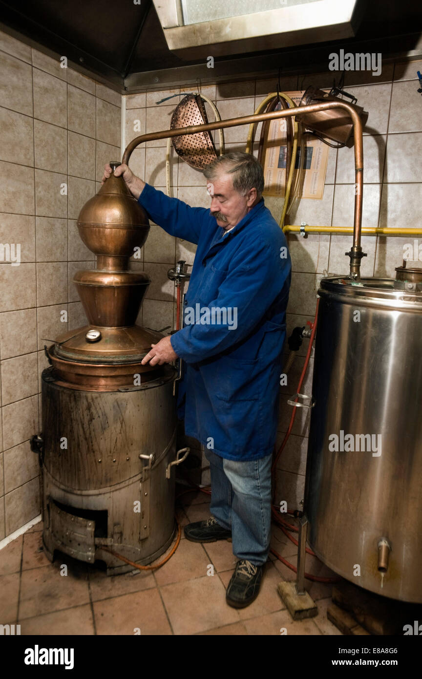Distiller hi-res stock photography and images - Alamy