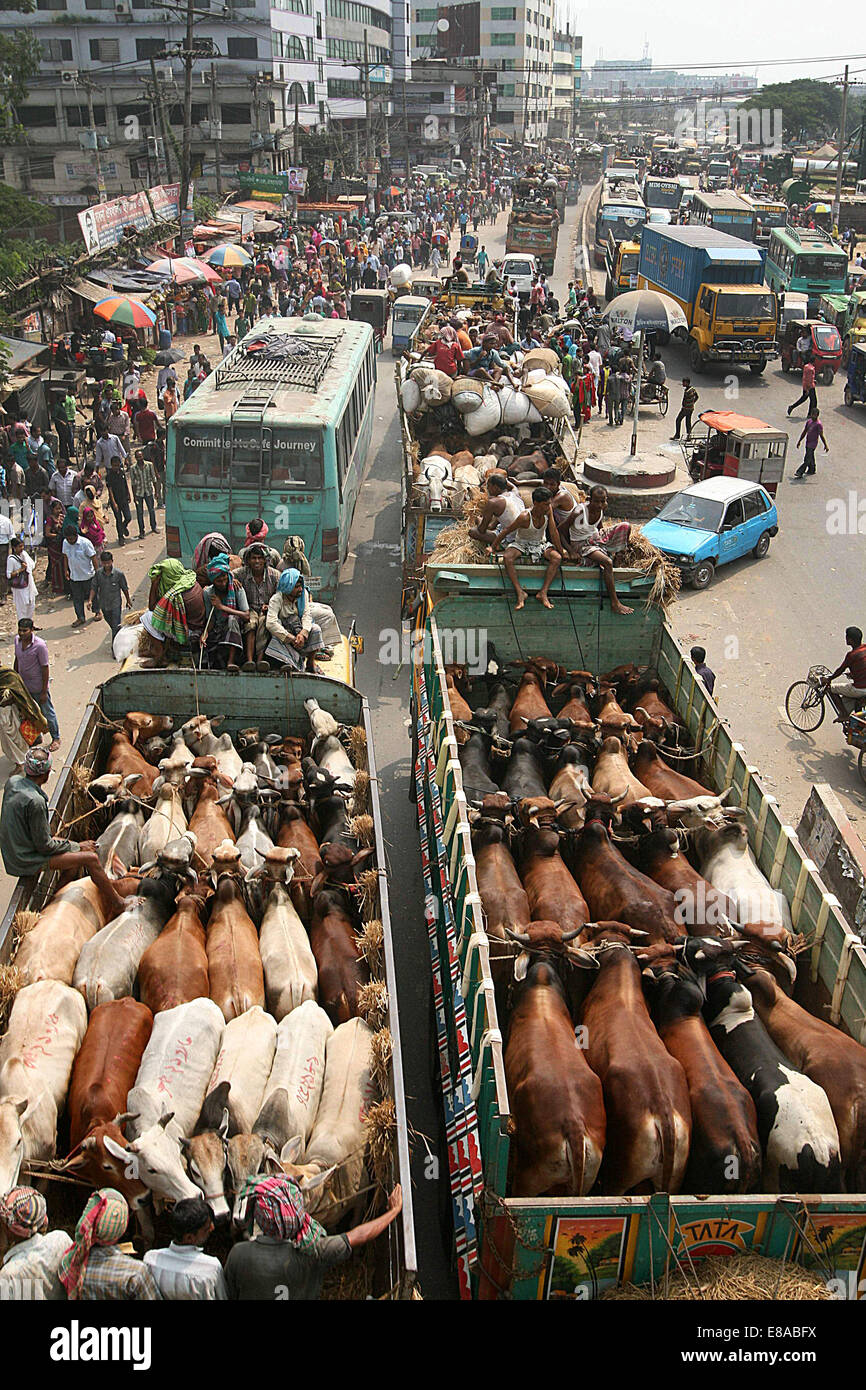 Ashulia road hi-res stock photography and images - Alamy