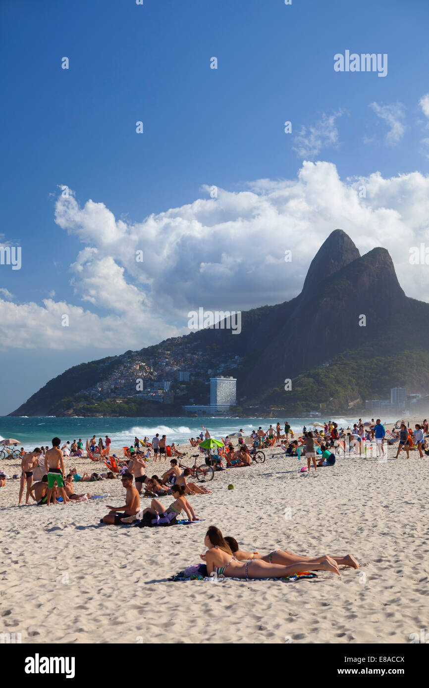Ipanema beach, Rio de Janeiro, Brazil Stock Photo - Alamy