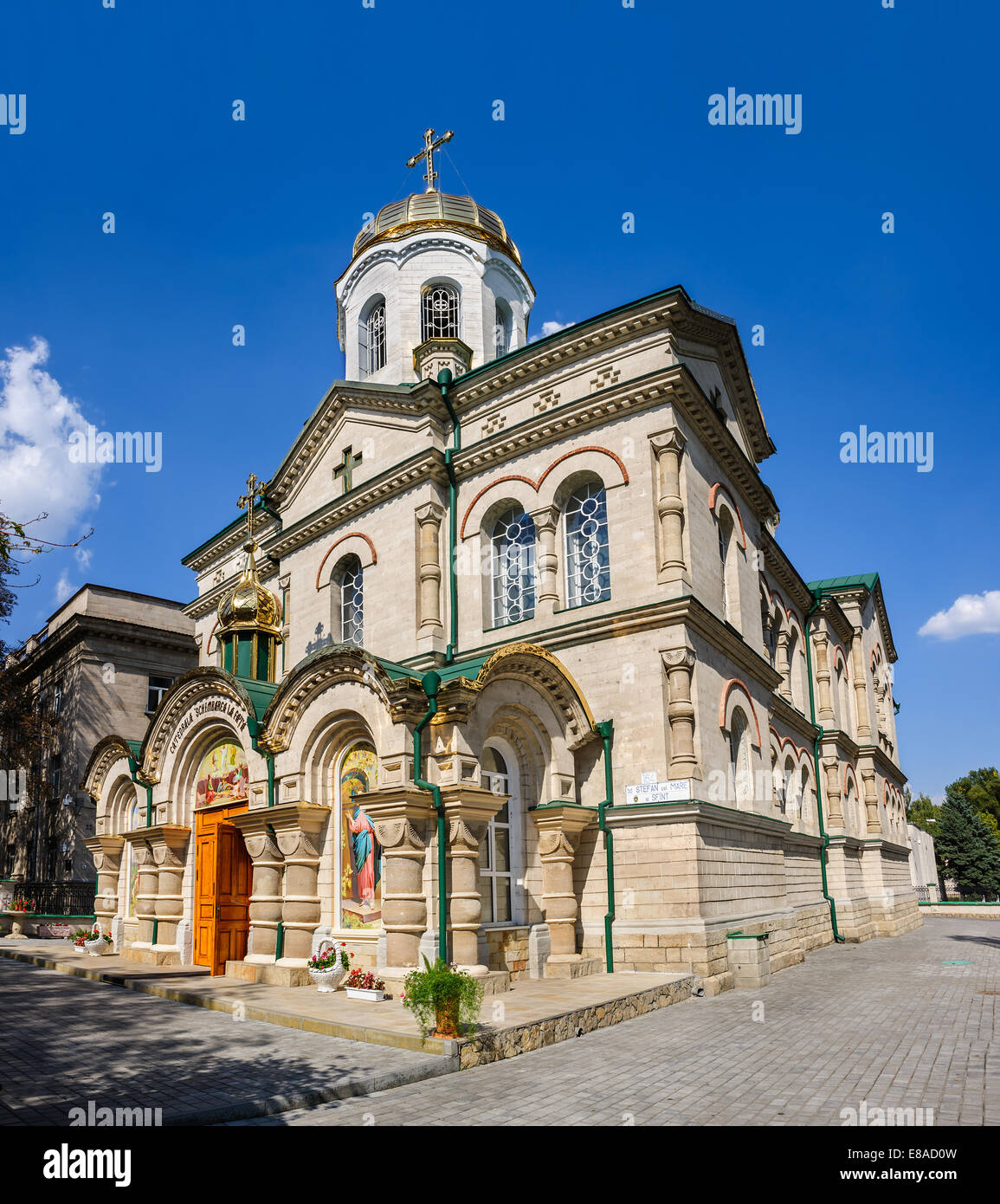 Chisinau orthodox christian church hi-res stock photography and images ...
