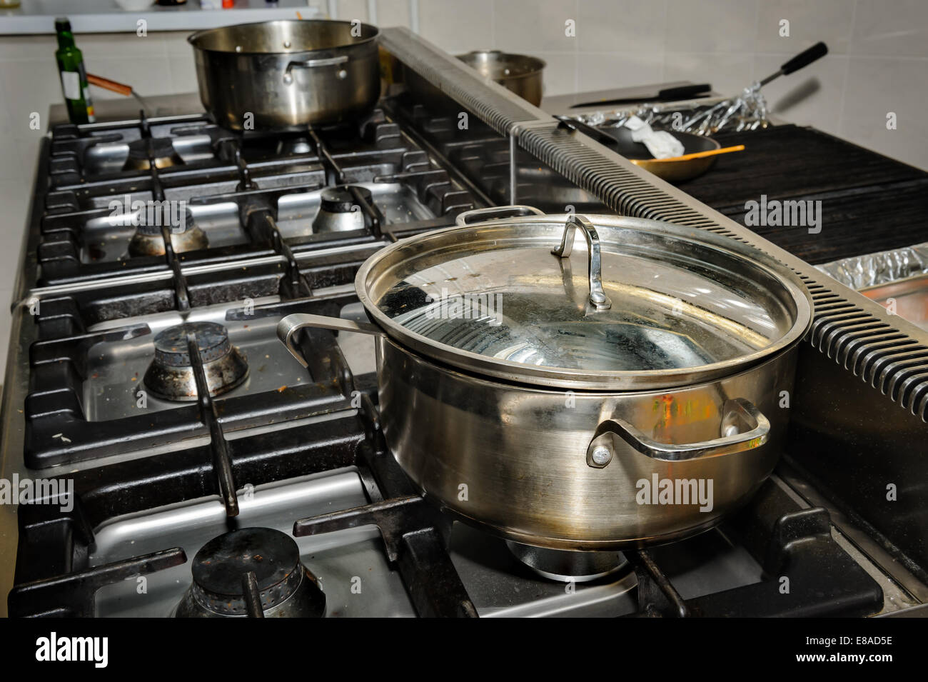 real restaurant kitchen Stock Photo - Alamy