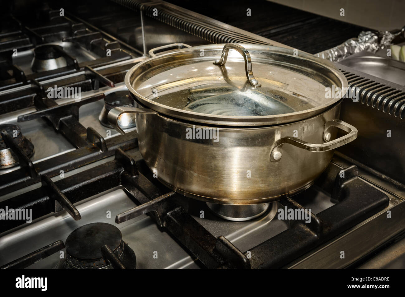 real restaurant kitchen Stock Photo - Alamy