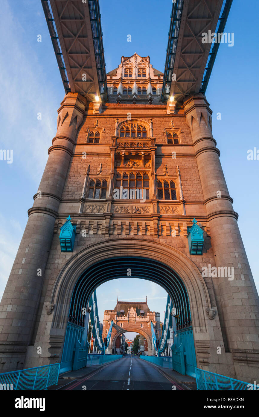 Archway london hi-res stock photography and images - Alamy